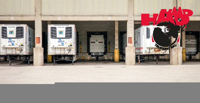 Flatbed vs Dry Van: Which of These Two Roads You Should Take