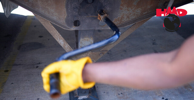 How to Couple and Uncouple a Trailer Safely and Easily: Step-by-Step Guide