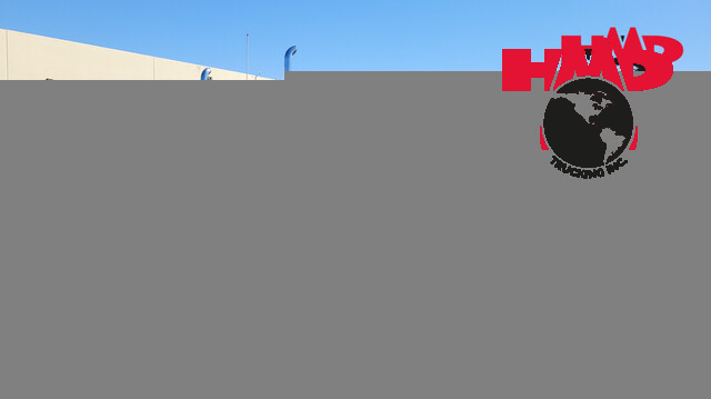 Pros and Cons of Flatbed Trucking: Short and to the Point