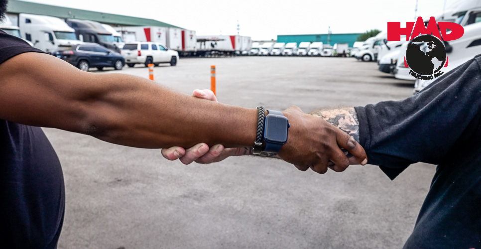 Truck Driver Rules of the Road: Common Courtesies for Professionals