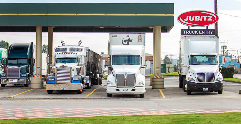 Best Truck Stops List in the US: Famous, Largest, Oldest, Newest, Worst ...