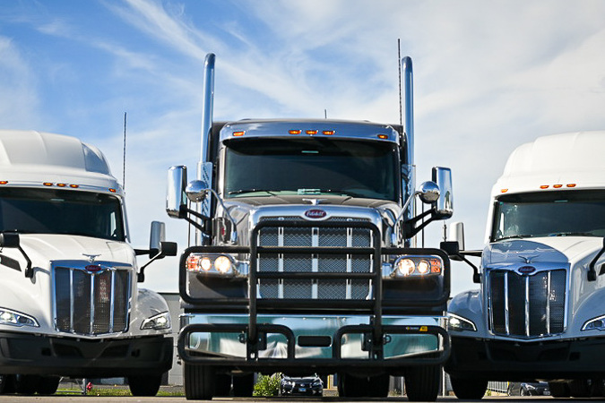 What Is Factoring in the Trucking Industry? How Does Freight Factoring Work